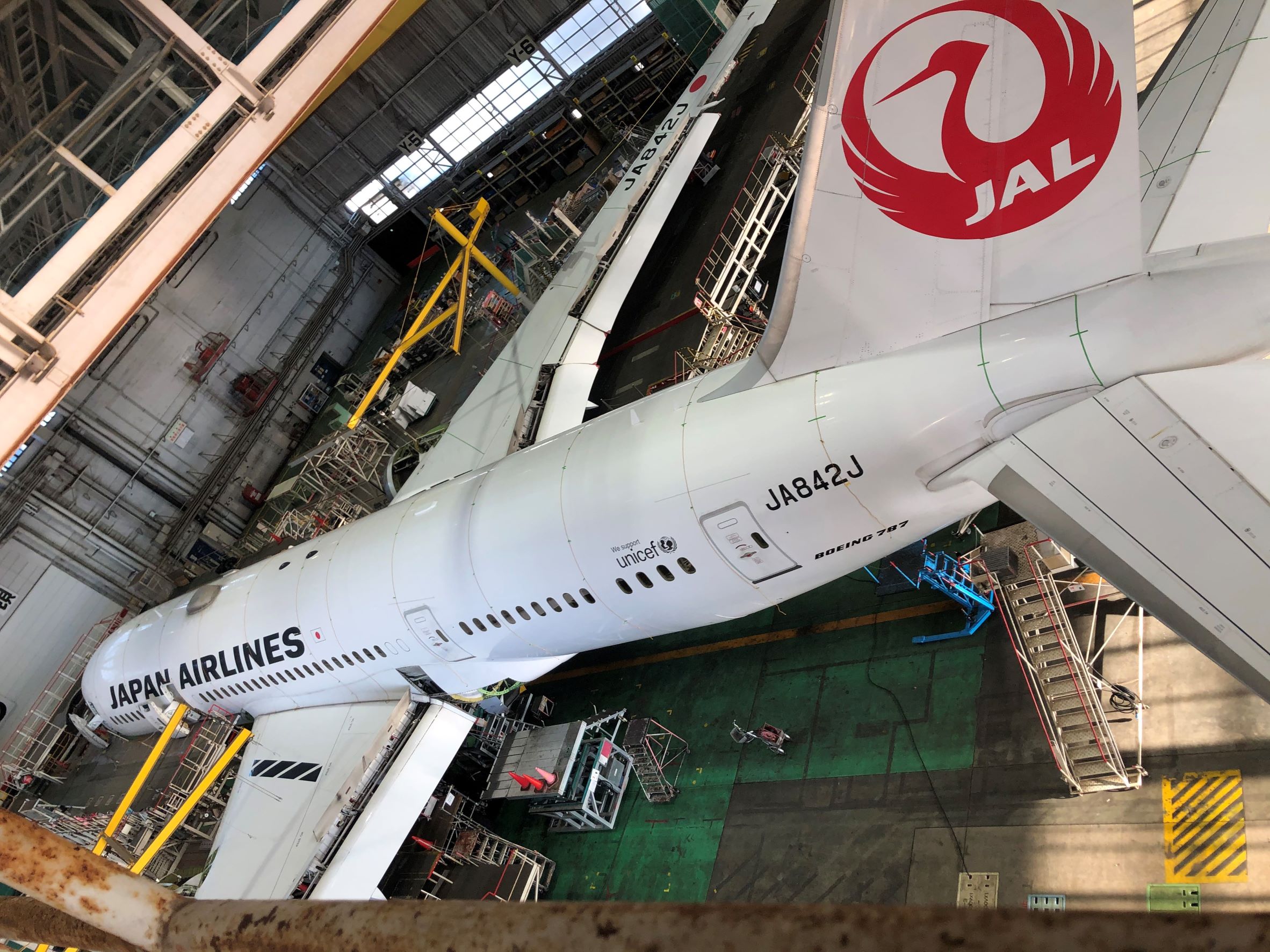 焼け落ちる飛行機…恐怖の日本航空516便の羽田空港での惨事が明らかに！ : 超速まとめブログ